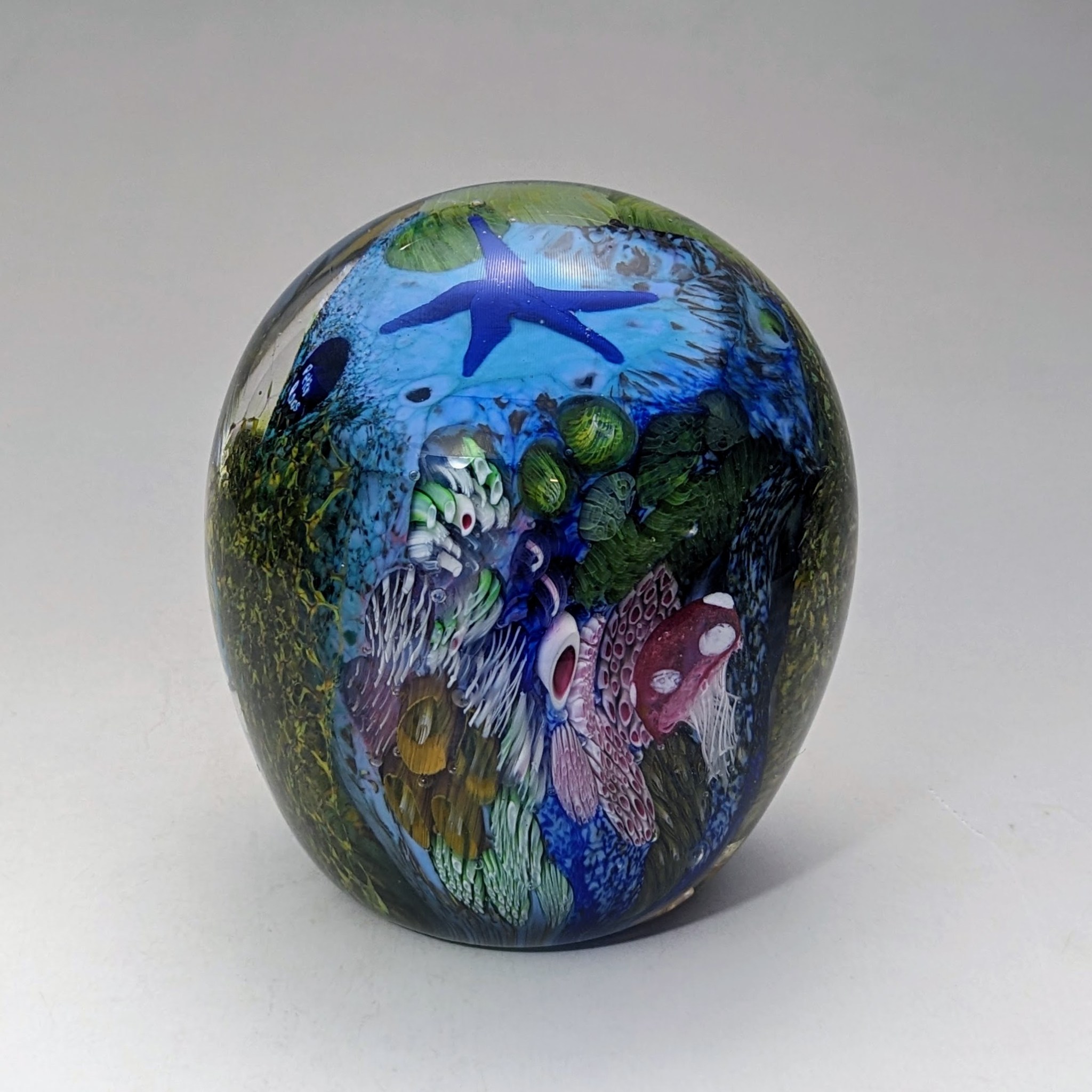 Pacific Collection paperweights – Peter Raos
