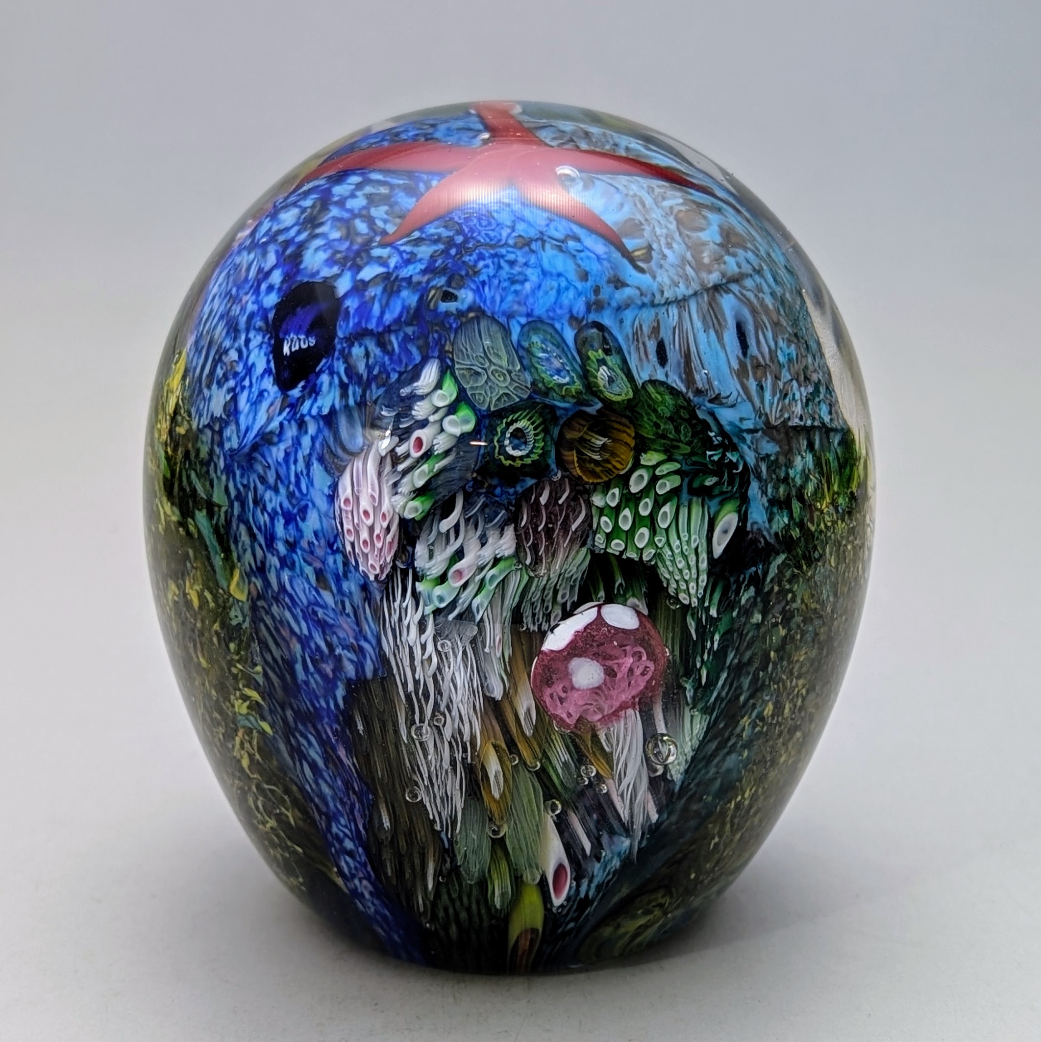 Pacific Collection paperweights – Peter Raos