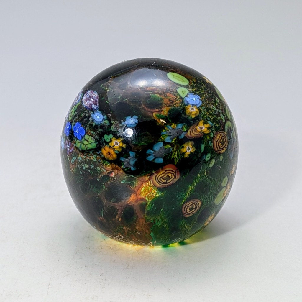 Small Garden millefleur paperweights – Peter Raos