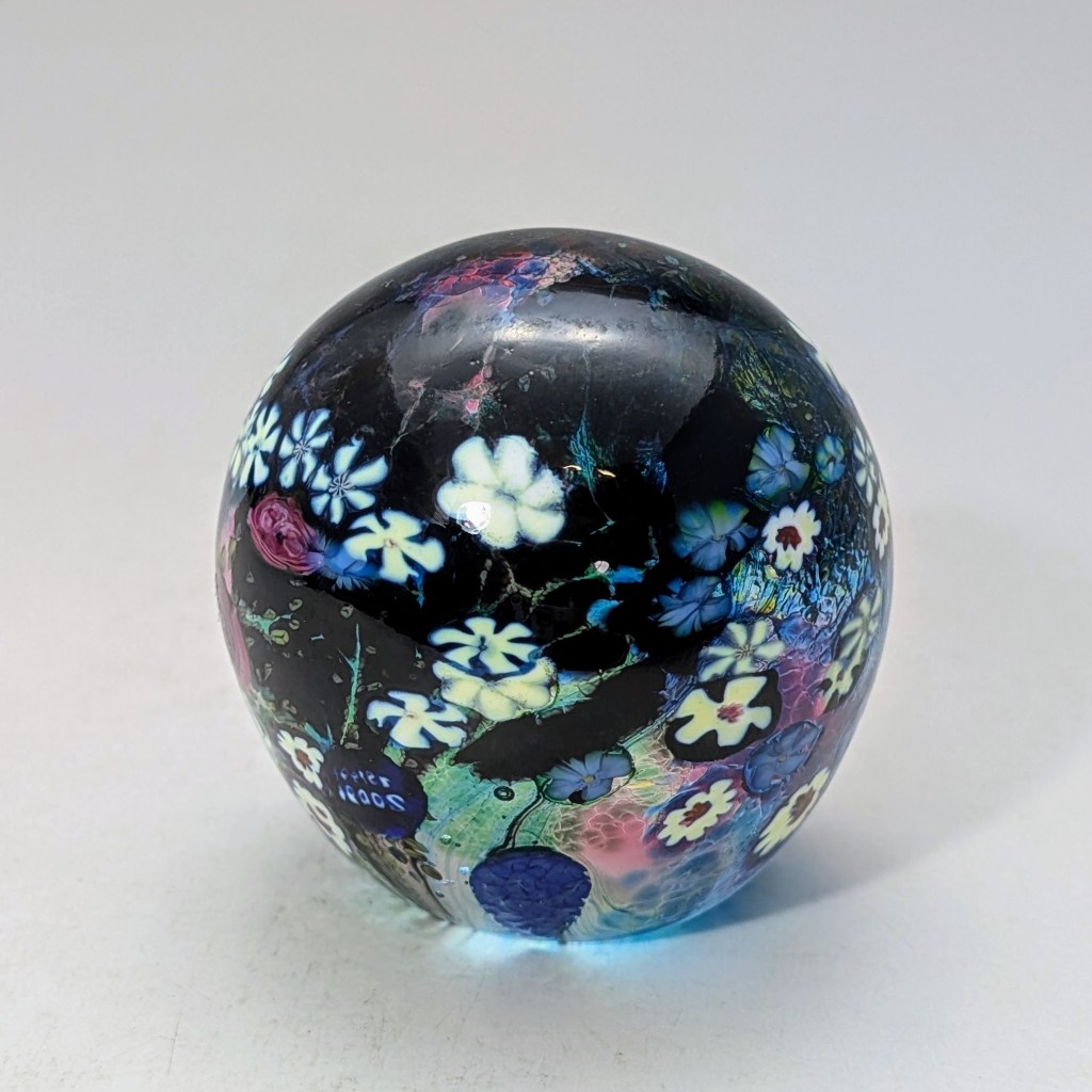 Small Garden millefleur paperweights – Peter Raos