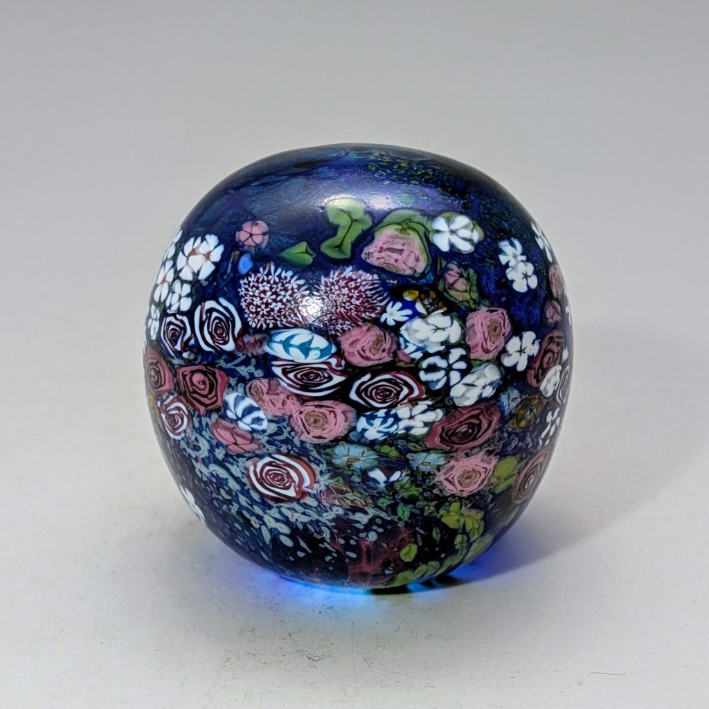 Small Garden millefleur paperweights – Peter Raos