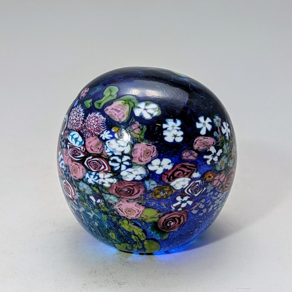 Small Garden millefleur paperweights – Peter Raos